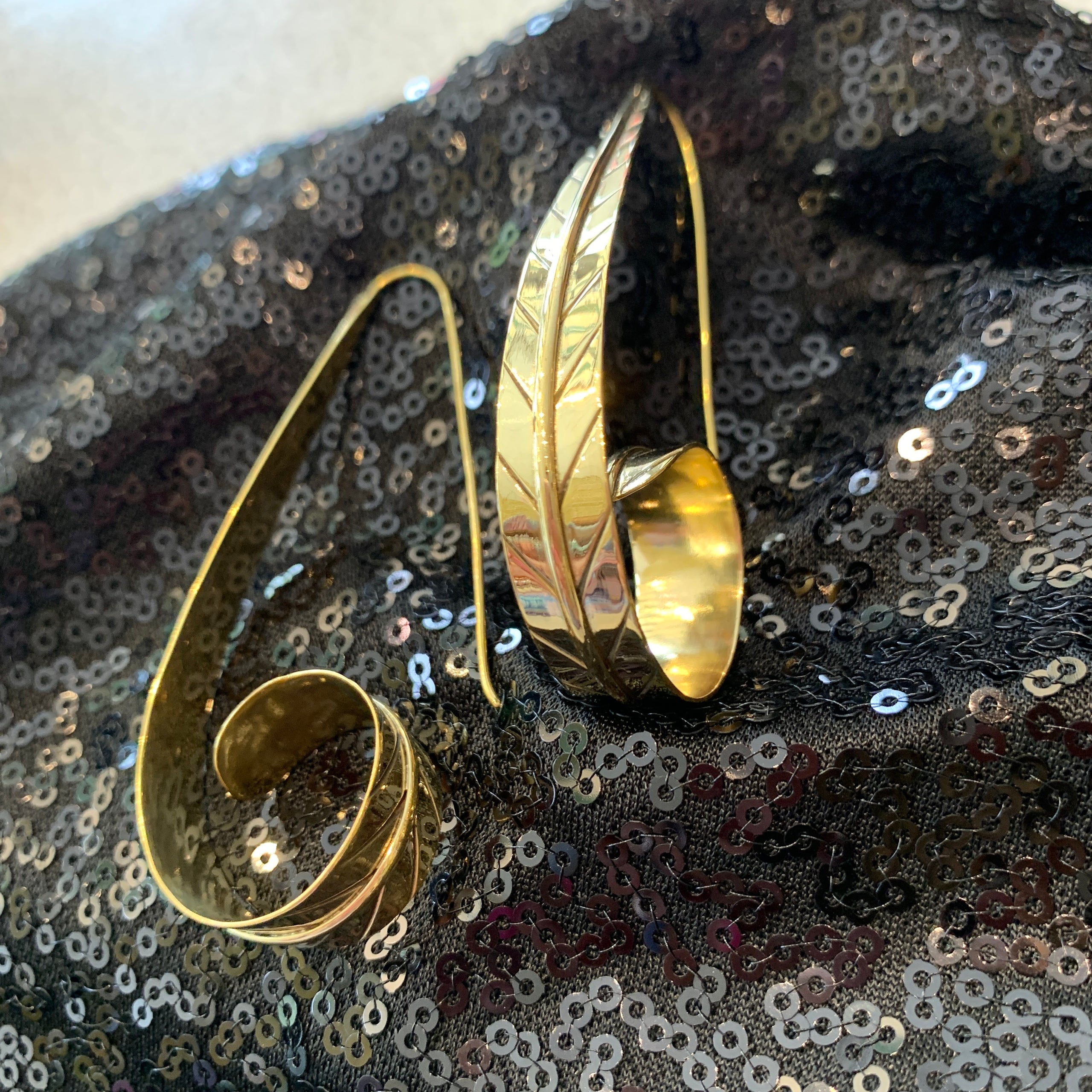 Curled Leaf Earrings | Donna's Dress Shop