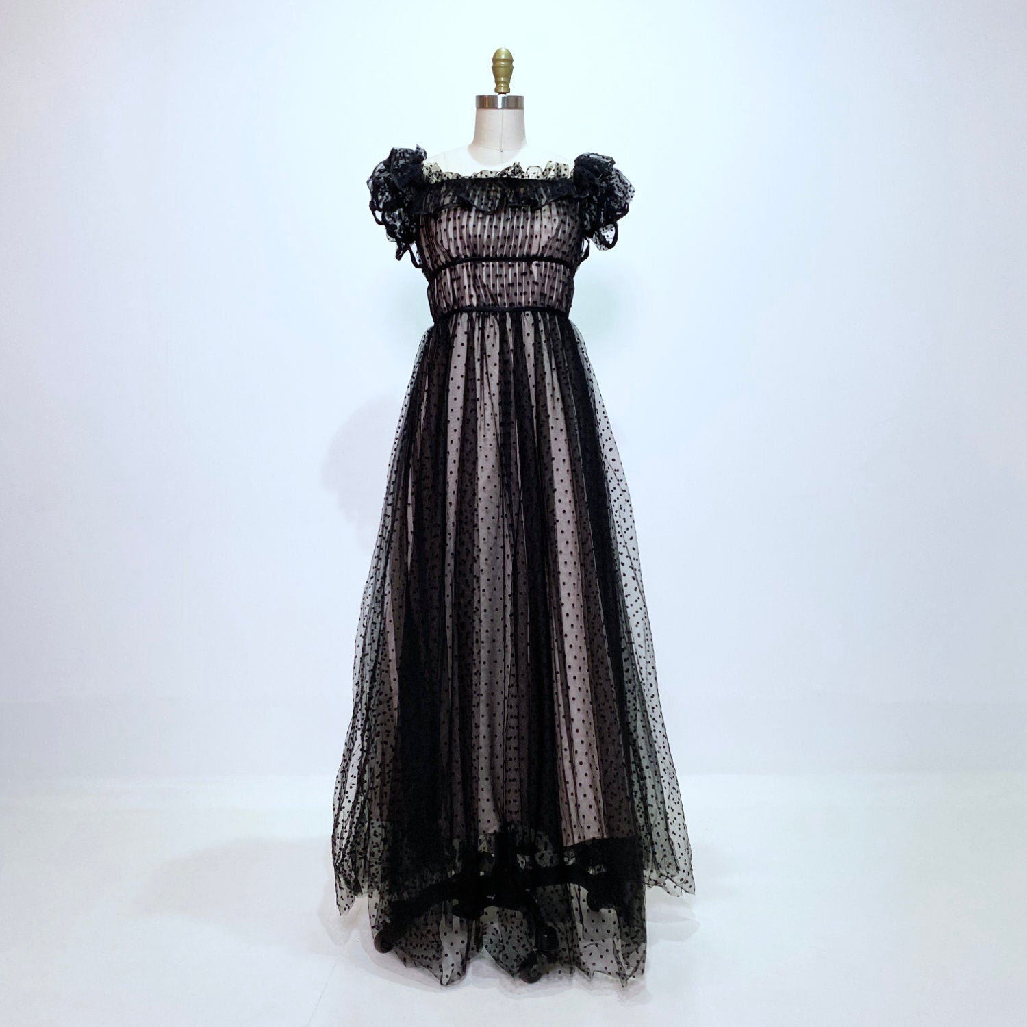 Nightfall Formal | Donna's Dress Shop
